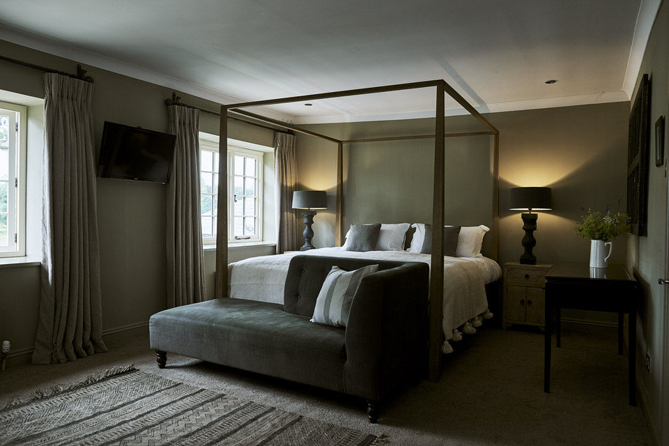 New Inn Coln St Aldwyns Gloucestershire