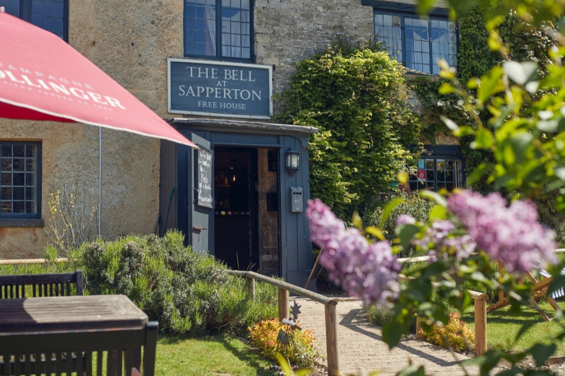 The Bell at Sapperton, Gloucestershire, Stay in a Pub