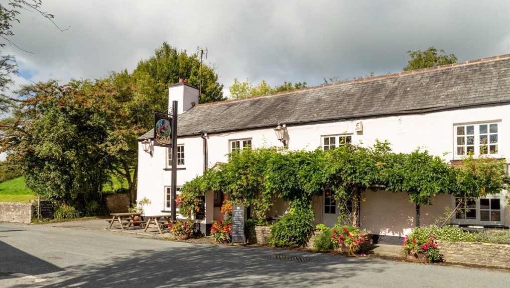 8 pubs with accommodation in Devon - Stay in a Pub