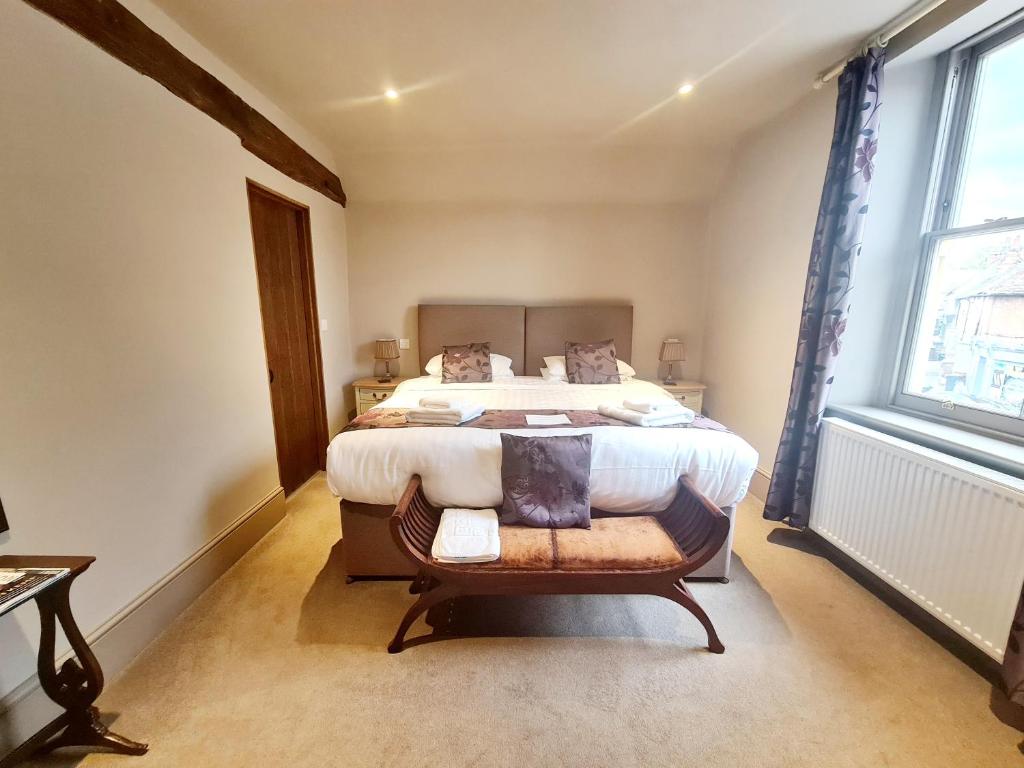 The Harvard Inn Stock Essex