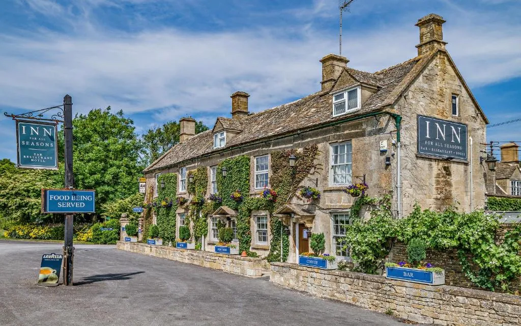 The Inn for all Seasons near Burford Gloucestershire