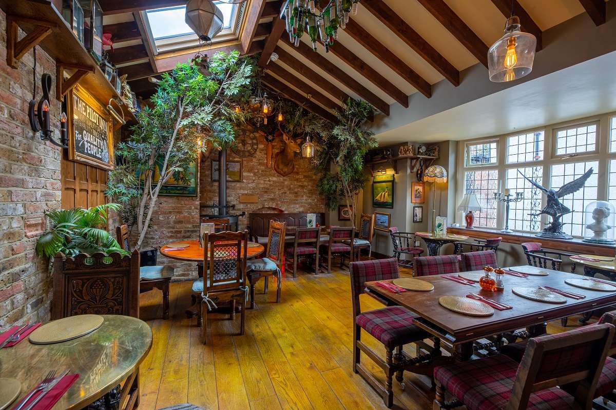 Prettiest Towns and Villages in Sussex - Stay in a Pub