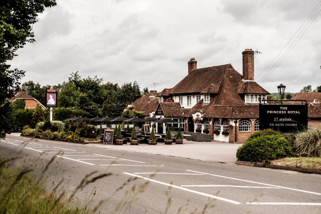 The Princess Royal, Runfold, Surrey, Stay in a Pub