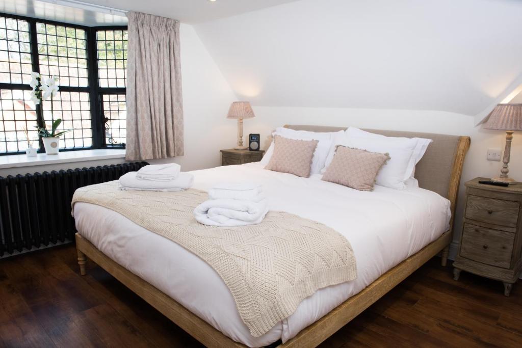 The Fox near Winchester Crawley Hampshire