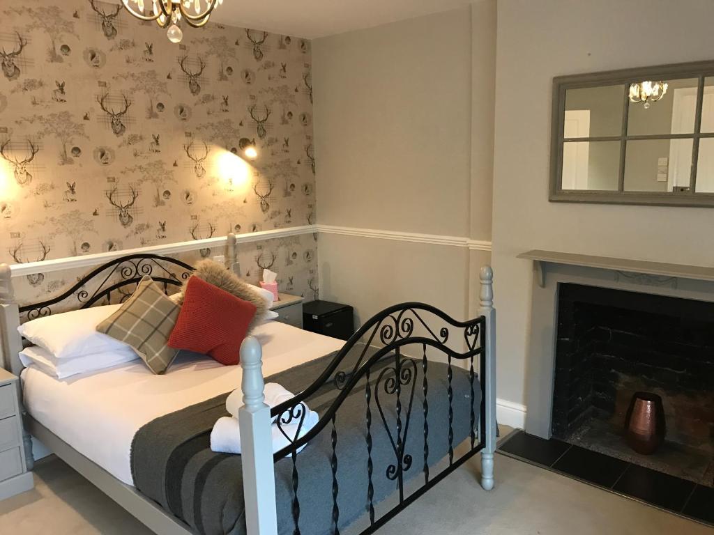 Tollgate Inn near Bradford on Avon Holt Wiltshire