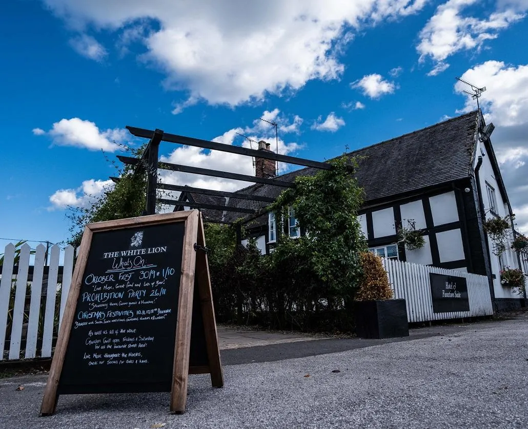 The White Lion near Crewe Weston Cheshire