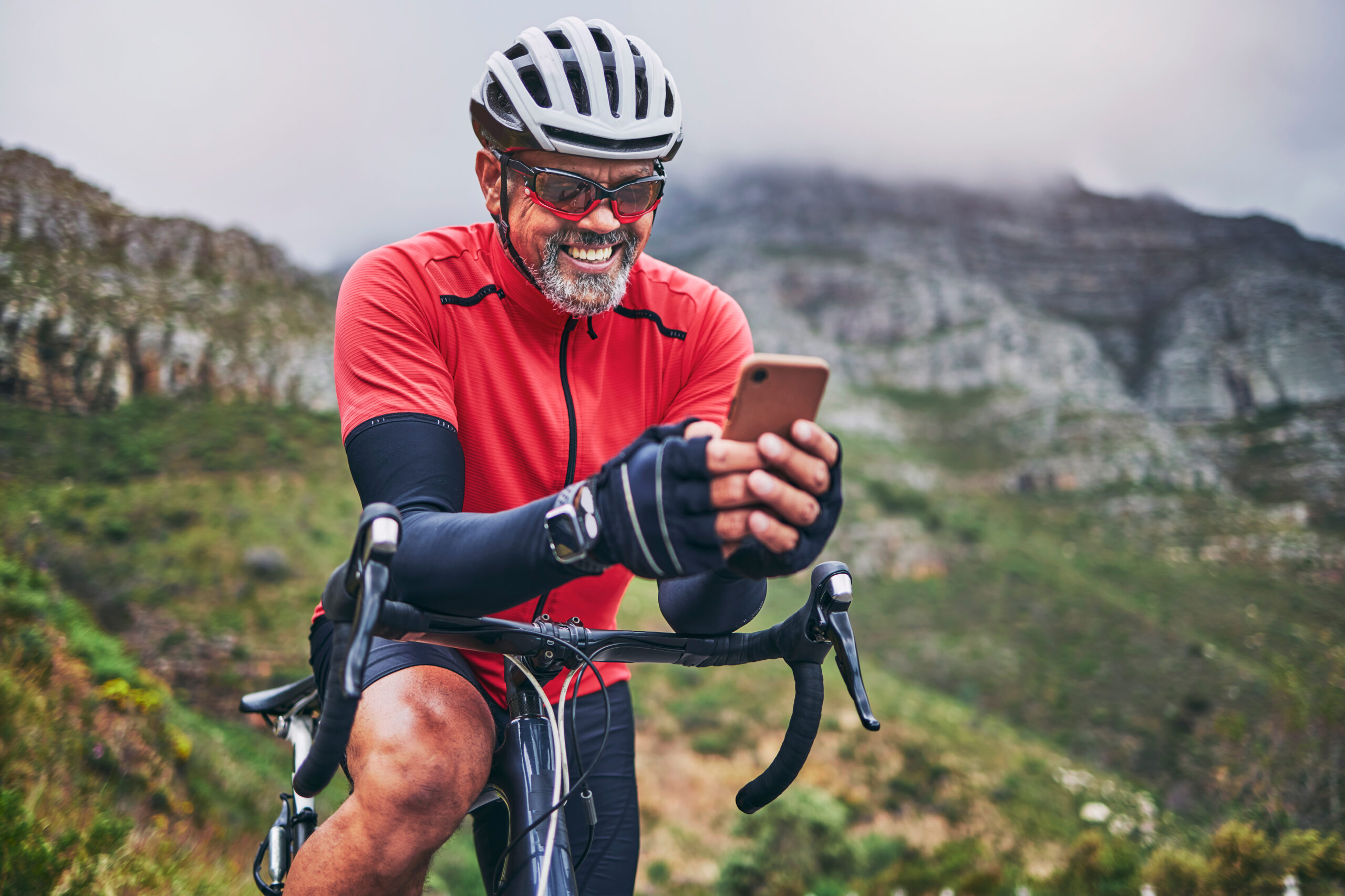 10 UK Cycling Routes Perfect for This Time of Year - Stay in a Pub