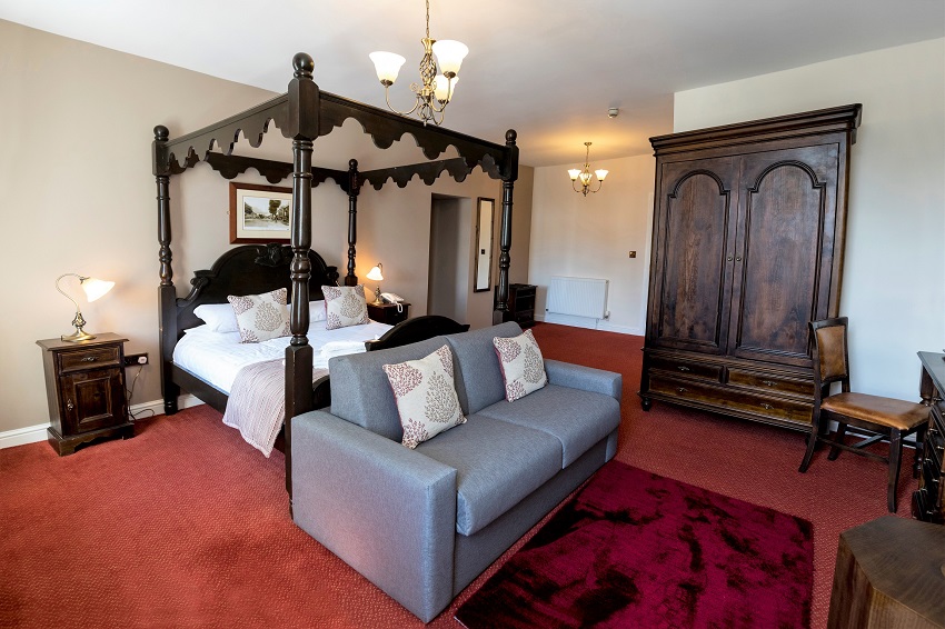 White Lion Royal Hotel, Bala | Gwynedd | Stay in a Pub